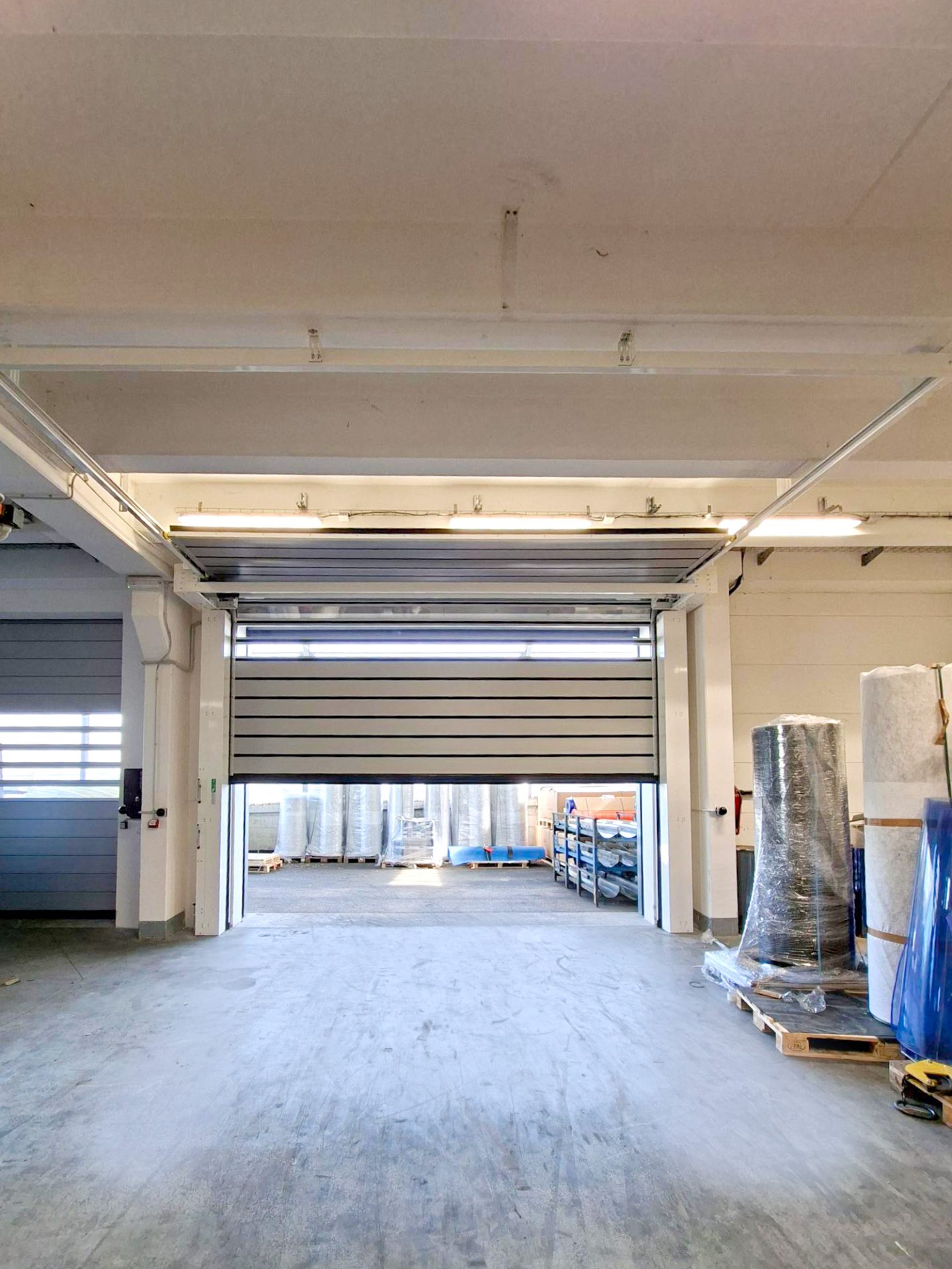 High-speed spiral door with low lintel EFA-SST® N Premium - EFAFLEX